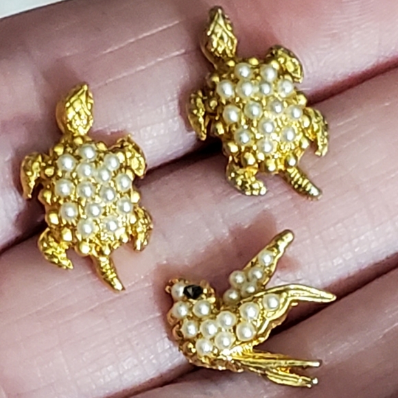 Vintage | Jewelry | Vintage Pins Turtles Bird Pearls Gold Set Brooch 3 ...